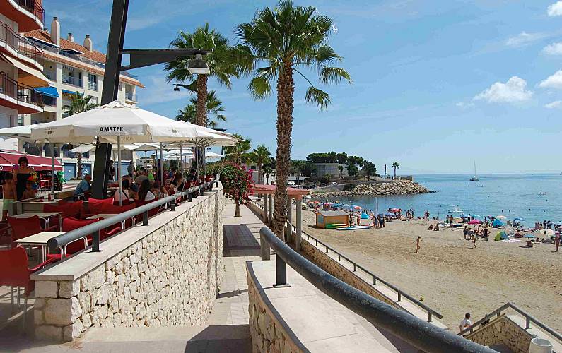 Casa aislada con piscina a 4.5 km de la playa - Perello-Mar, El Perelló ...