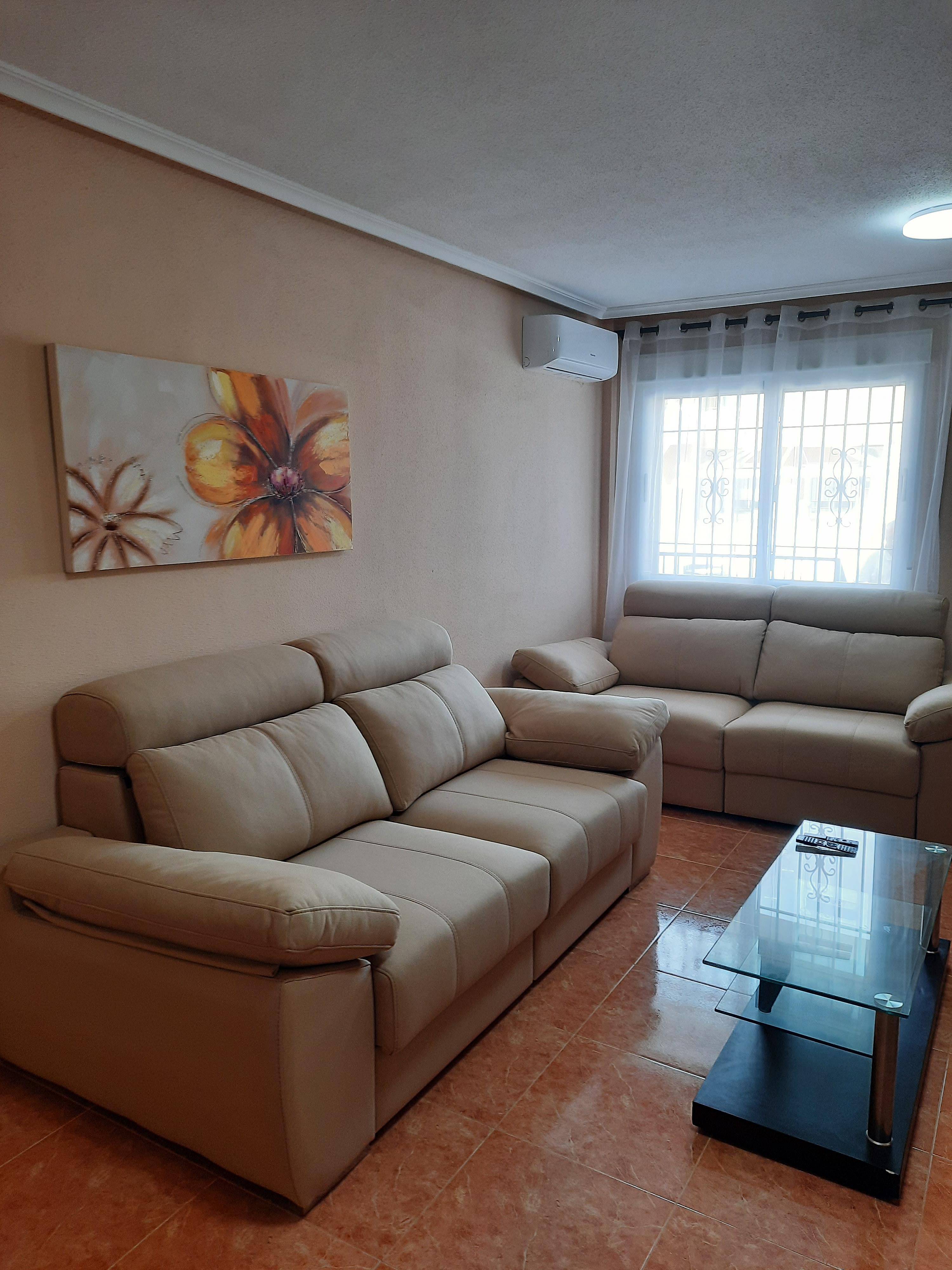 Alquiler apartamentos vacacionales en El Altet - Elche/Elx y casas rurales