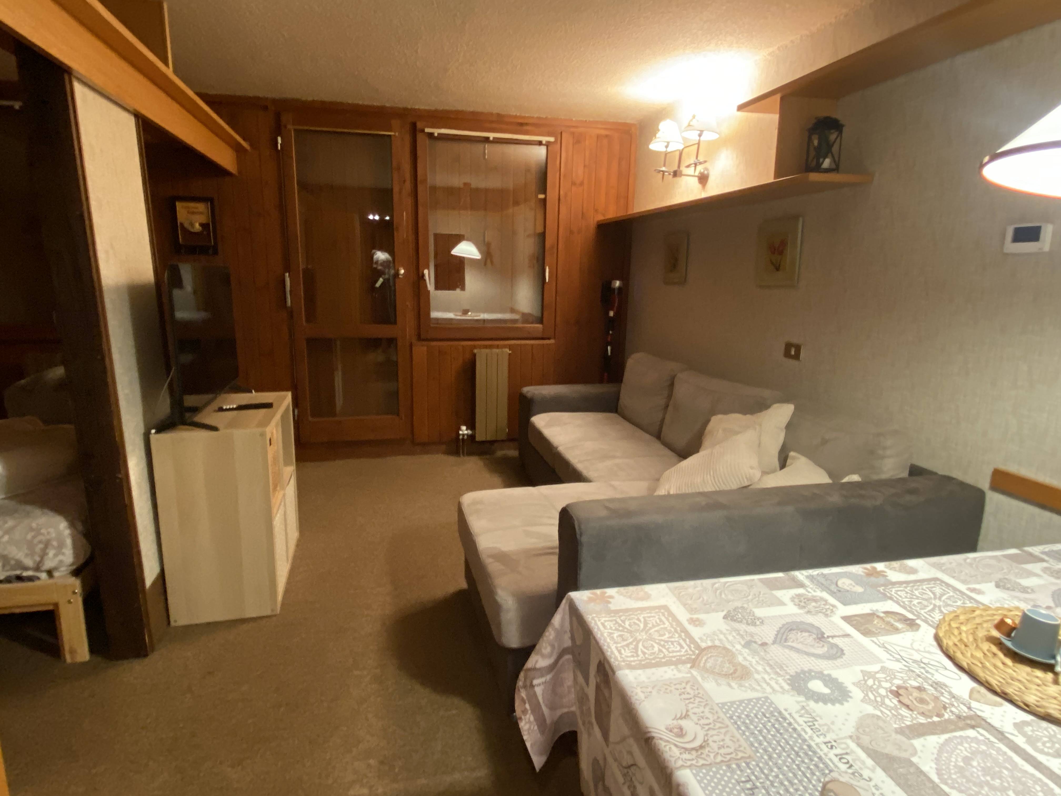 Holiday rentals Breuil-Cervinia - Valtournenche. Apartments, holiday ...